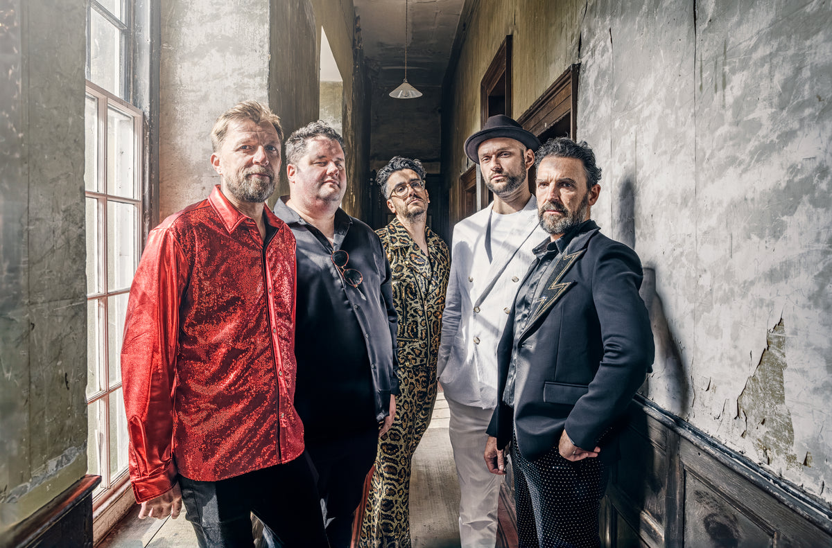 ELO ENCOUNTER @ BREWHOUSE ARTS CENTRE, BURTON. Support: Kitten Pyramid